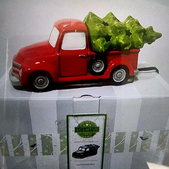 Scentsy | Other | New Scentsy Authentic Home Special Delivery Red Retro ...